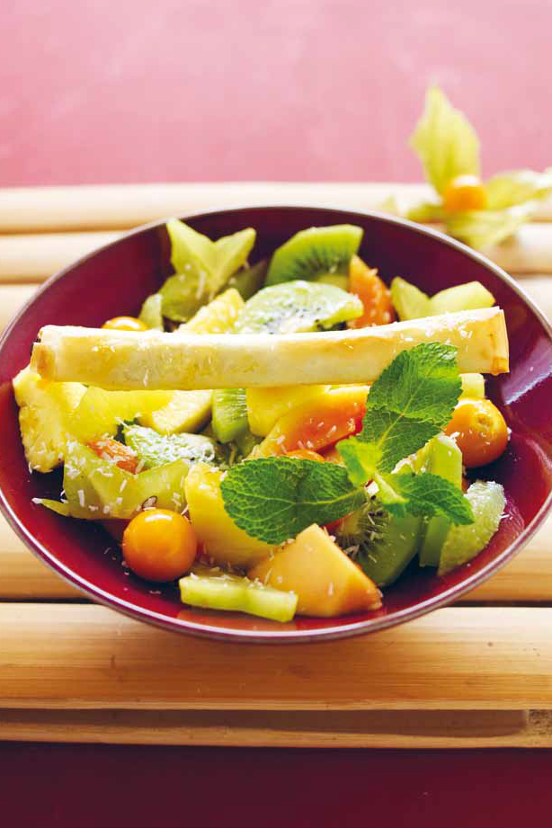 Recept "Exotische fruitsla met loempia van chocolade" | njam!